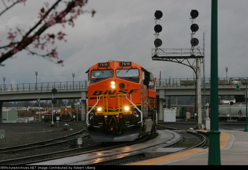 BNSF 7619
